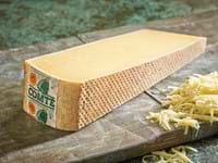 Comté, Caramelised Onion & Tomato Tarts | Comté Cheese - Official UK site